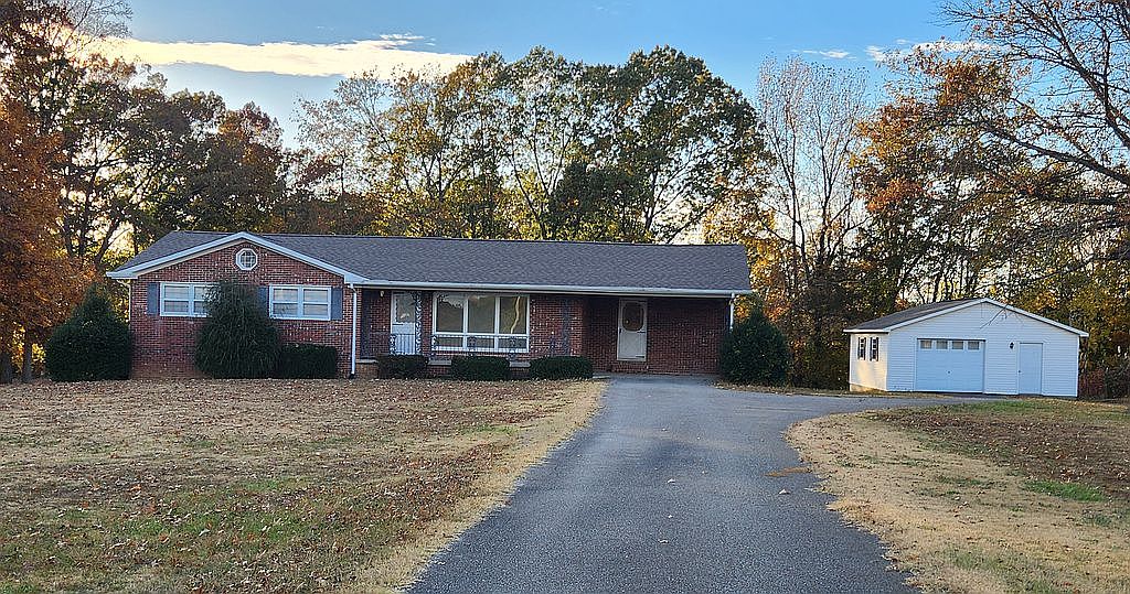 2595 Divider And Natchez Trace Rd, Camden, TN 38320 | Zillow