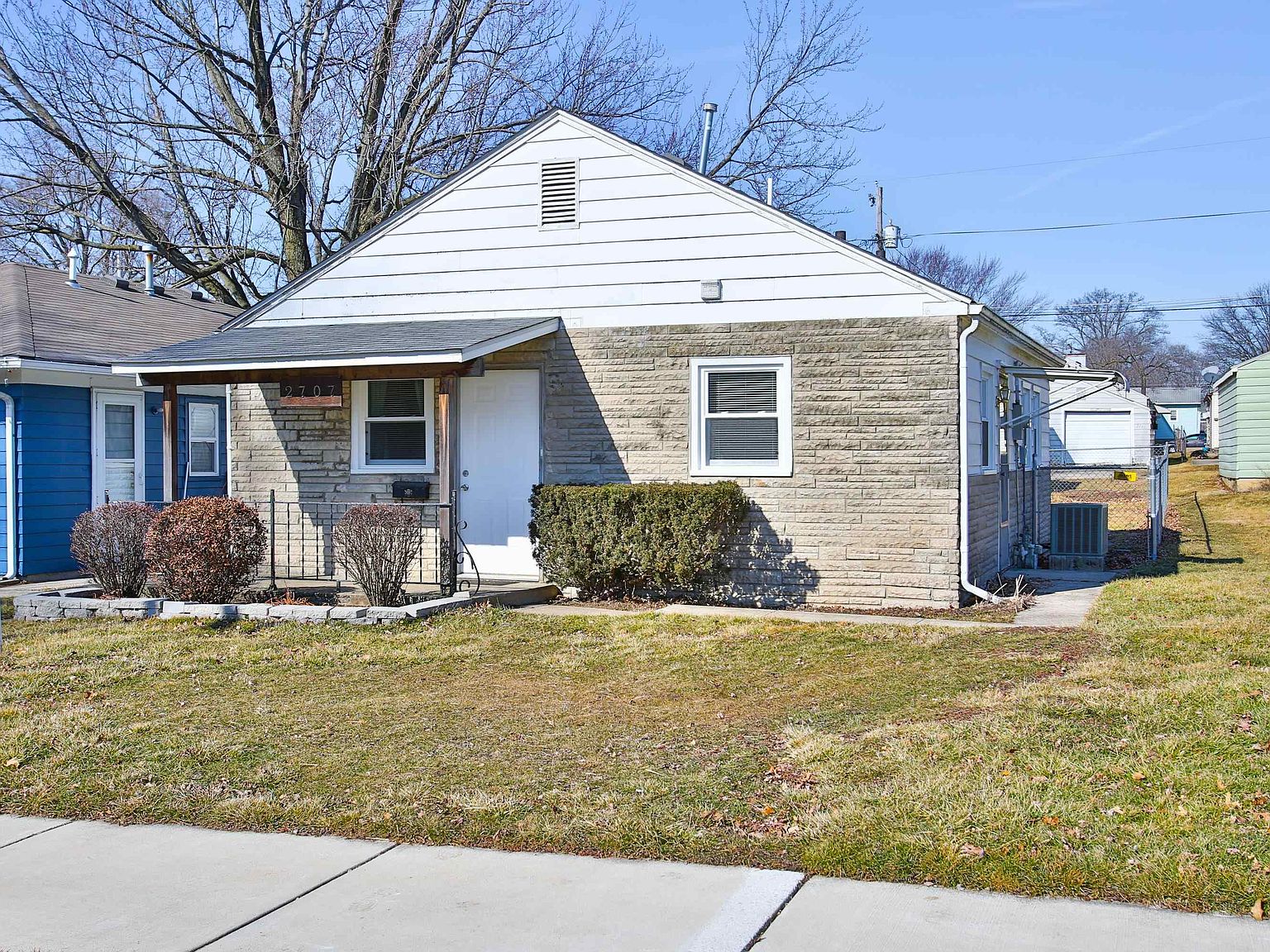 2707 Clara Ave, Fort Wayne, IN 46805 | Zillow