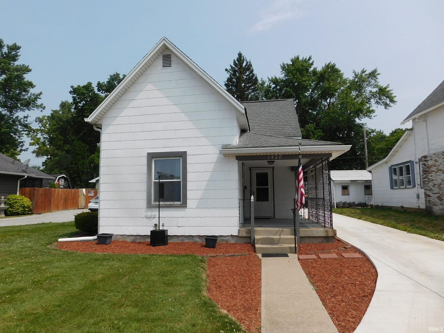 1428 W 8th St, Anderson, IN 46016 | Zillow