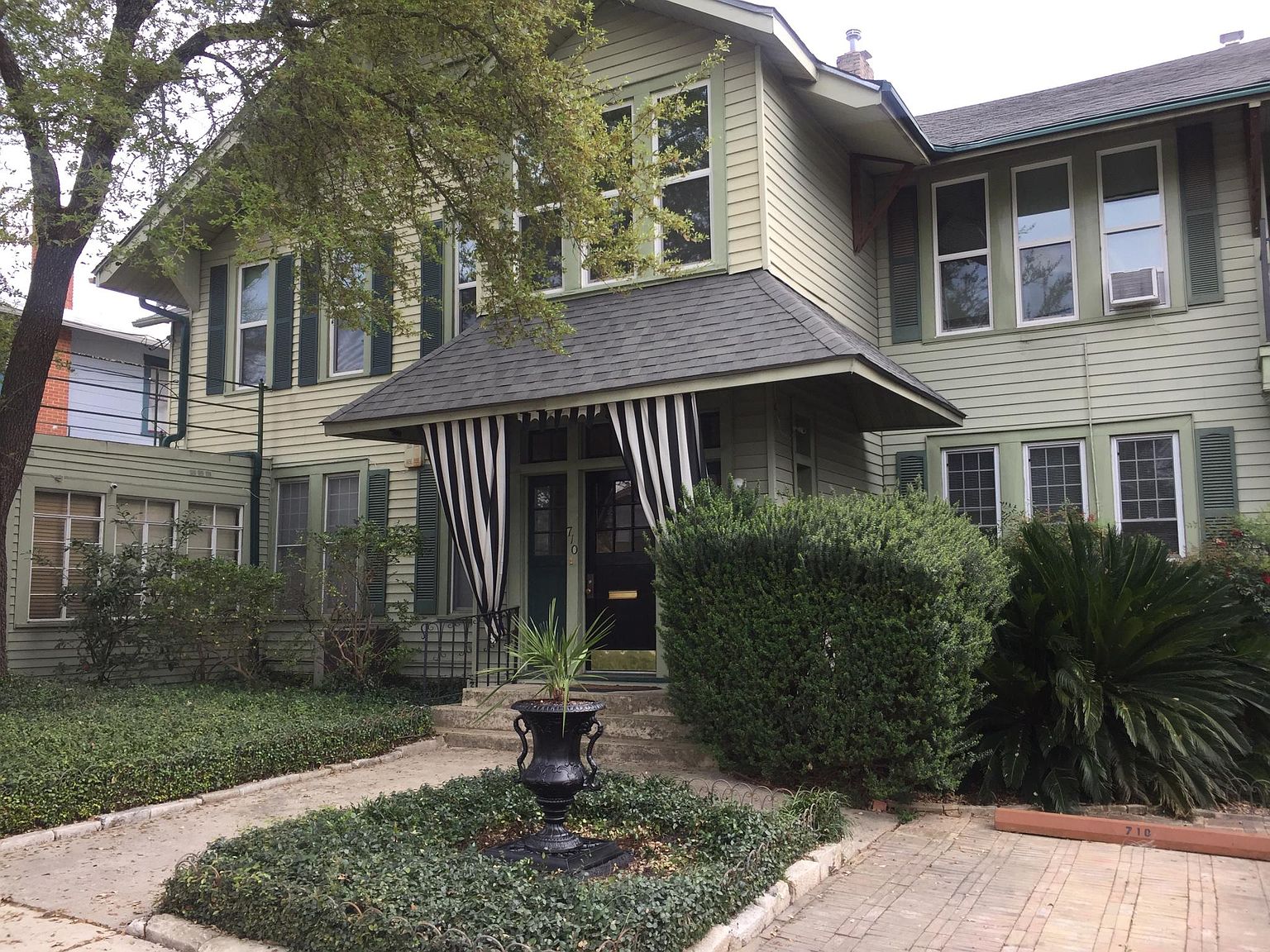 708 E Grayson St #708, San Antonio, TX 78208 | Zillow