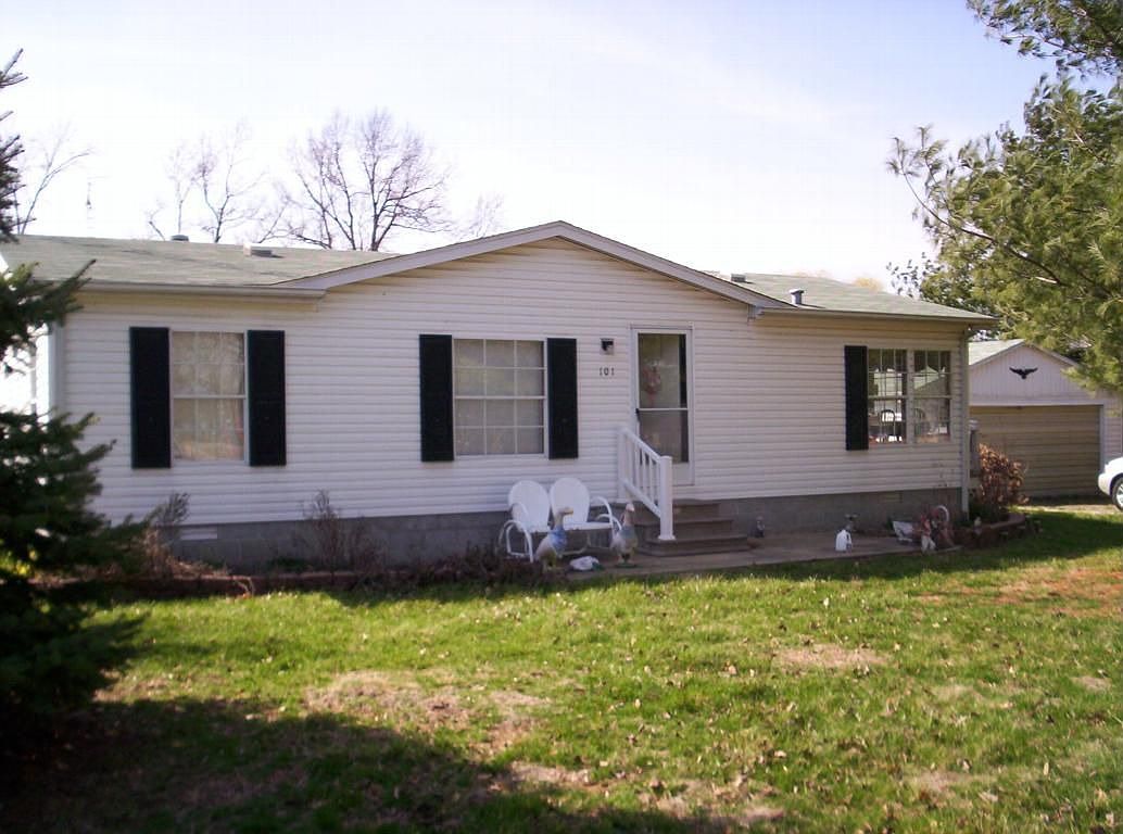 101 Gumm, Belle Rive, IL 62810 | Zillow