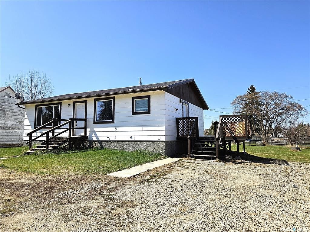 128 Theodore STREET, Theodore, SK S0A 4C0 | MLS #SK005487 | Zillow