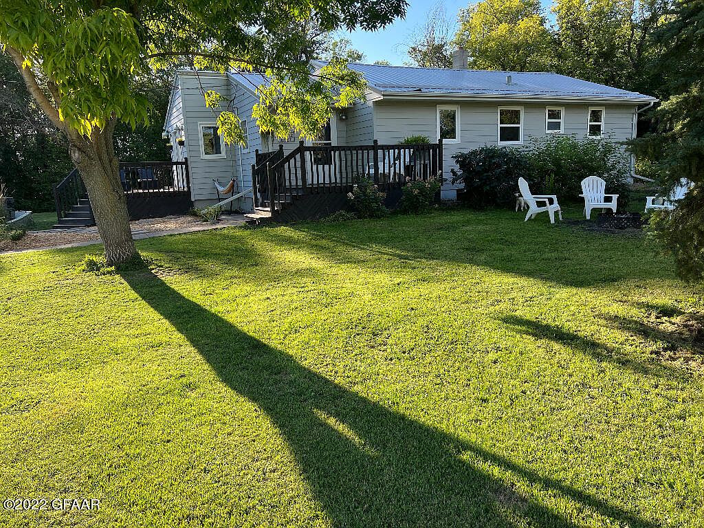 15560 102nd St NE, Pembina, ND 58271 | Zillow
