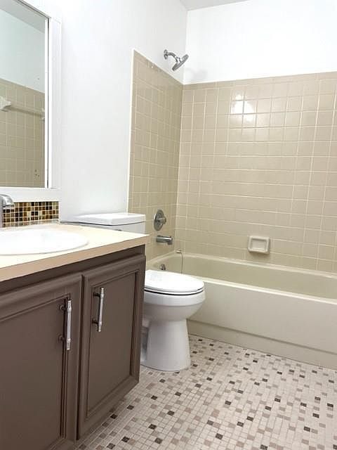6947 SW 37th Ct #6-B, Hollywood, FL 33023 | Zillow