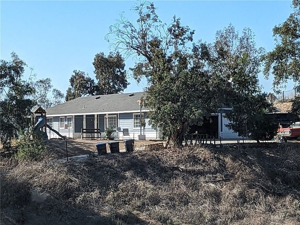 21710 Lake Mathews Dr, Perris, CA 92570 | Zillow