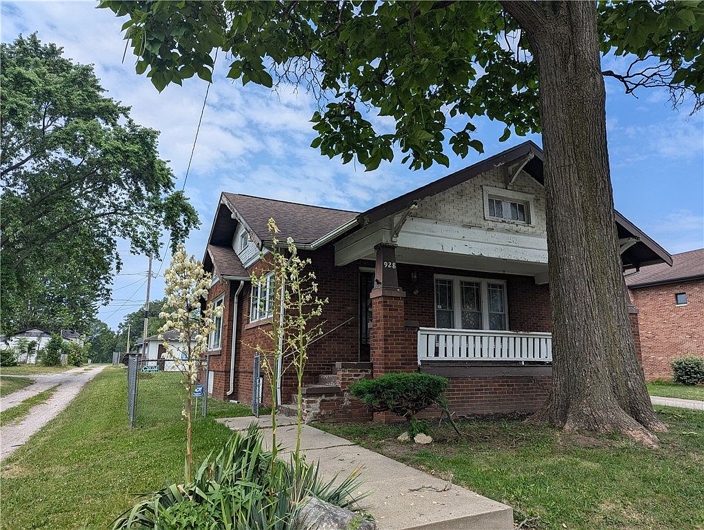 928 N Franklin St, Danville, IL 61832 | MLS #6243403 | Zillow