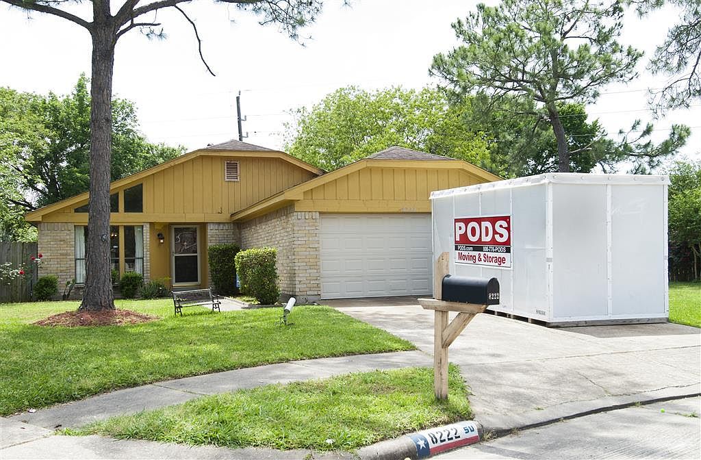 8222 Valeta Dr, Houston, TX 77083 | Zillow