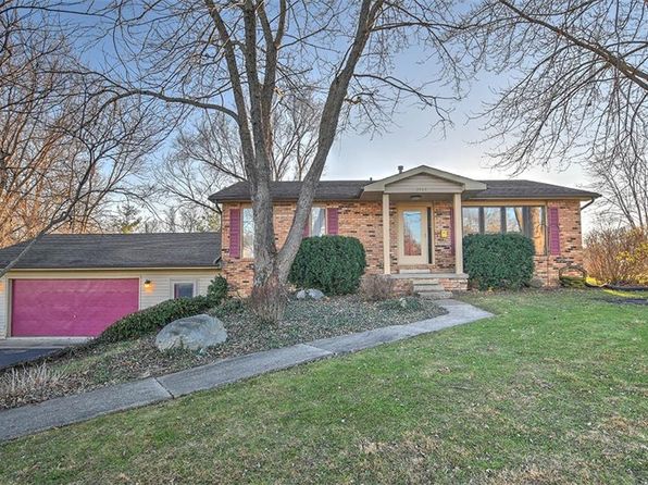 Decatur IL Single Family Homes For Sale - 310 Homes | Zillow