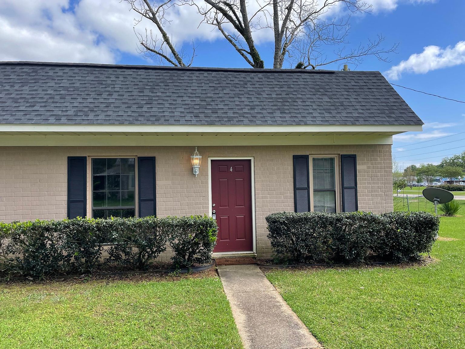 18330 Indiana St APT 4, Robertsdale, AL 36567 | Zillow