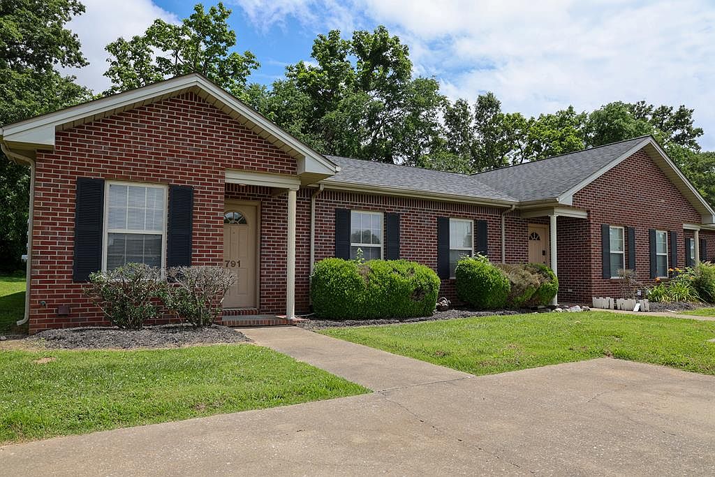 791 Sivley Rd, Hopkinsville, KY 42240 | Zillow