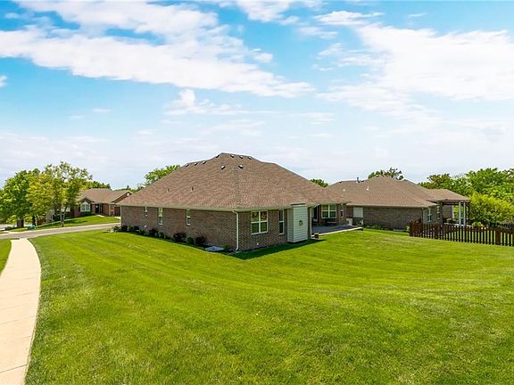 10900 Delavan Ct, Kansas City, KS 66109 | MLS #2546488 | Zillow