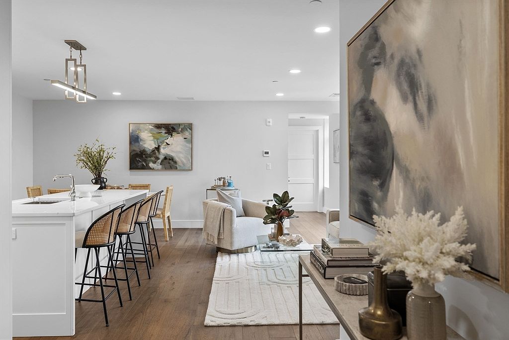 20 Kinmonth Rd #202, Waban, MA 02468 | Zillow