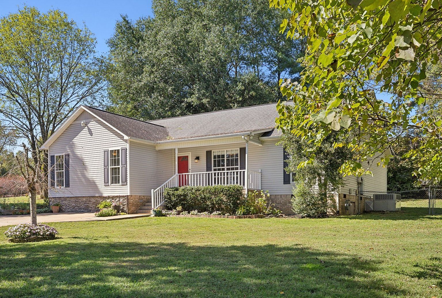 109 Summit Dr, Columbia, TN 38401 | Zillow