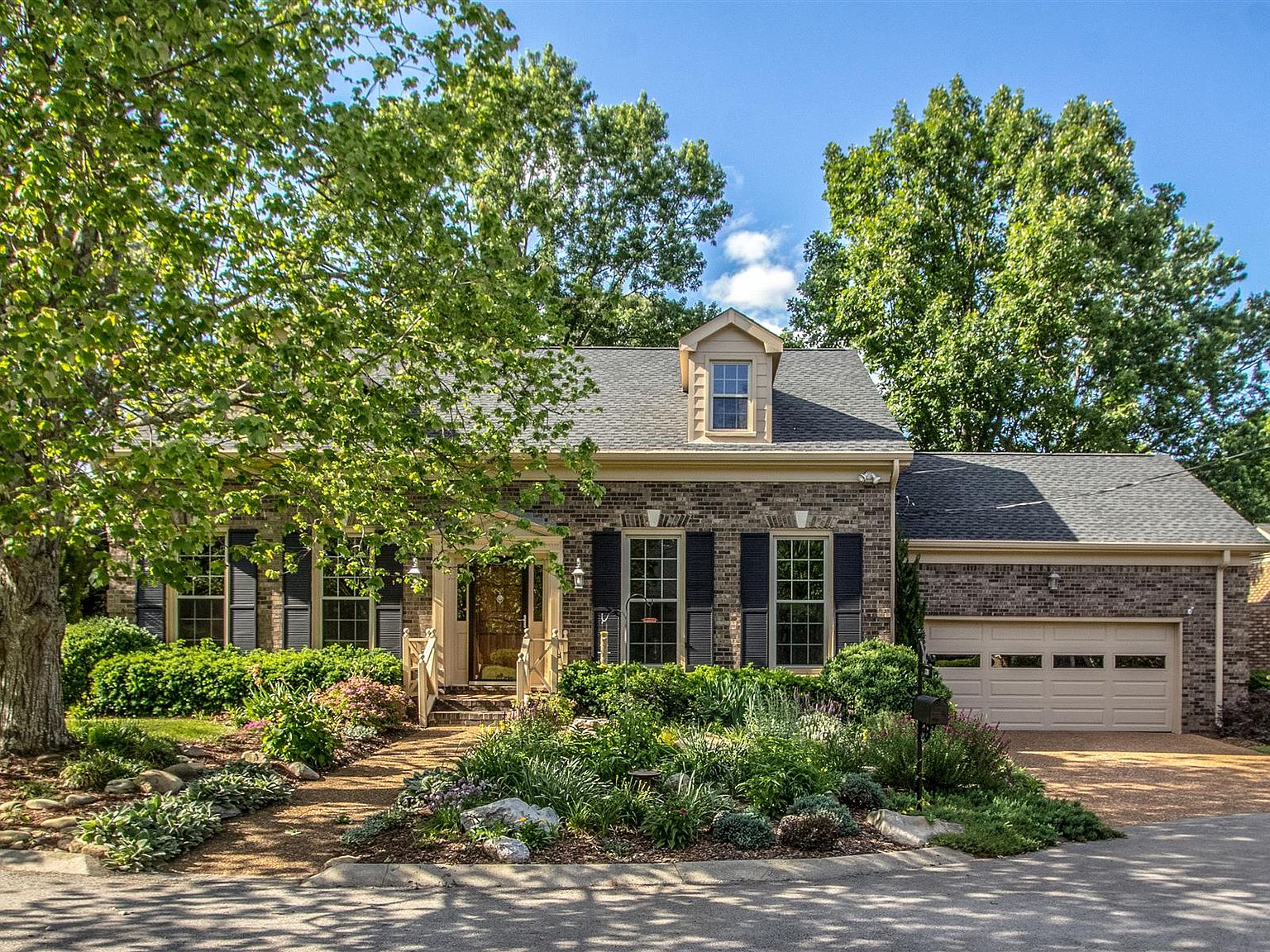 3714 Hobbs Rd, Nashville, TN 37215 | Zillow
