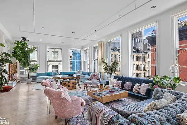 85 Grand St APT 4N, New York, NY 10013 | Zillow