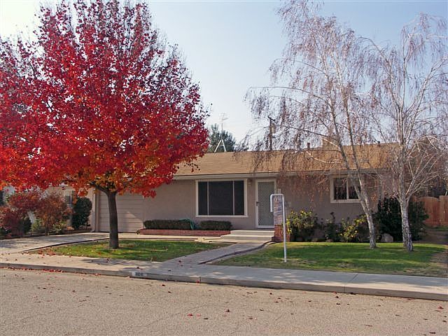 1169 S Enns Ave, Reedley, CA 93654 | Zillow