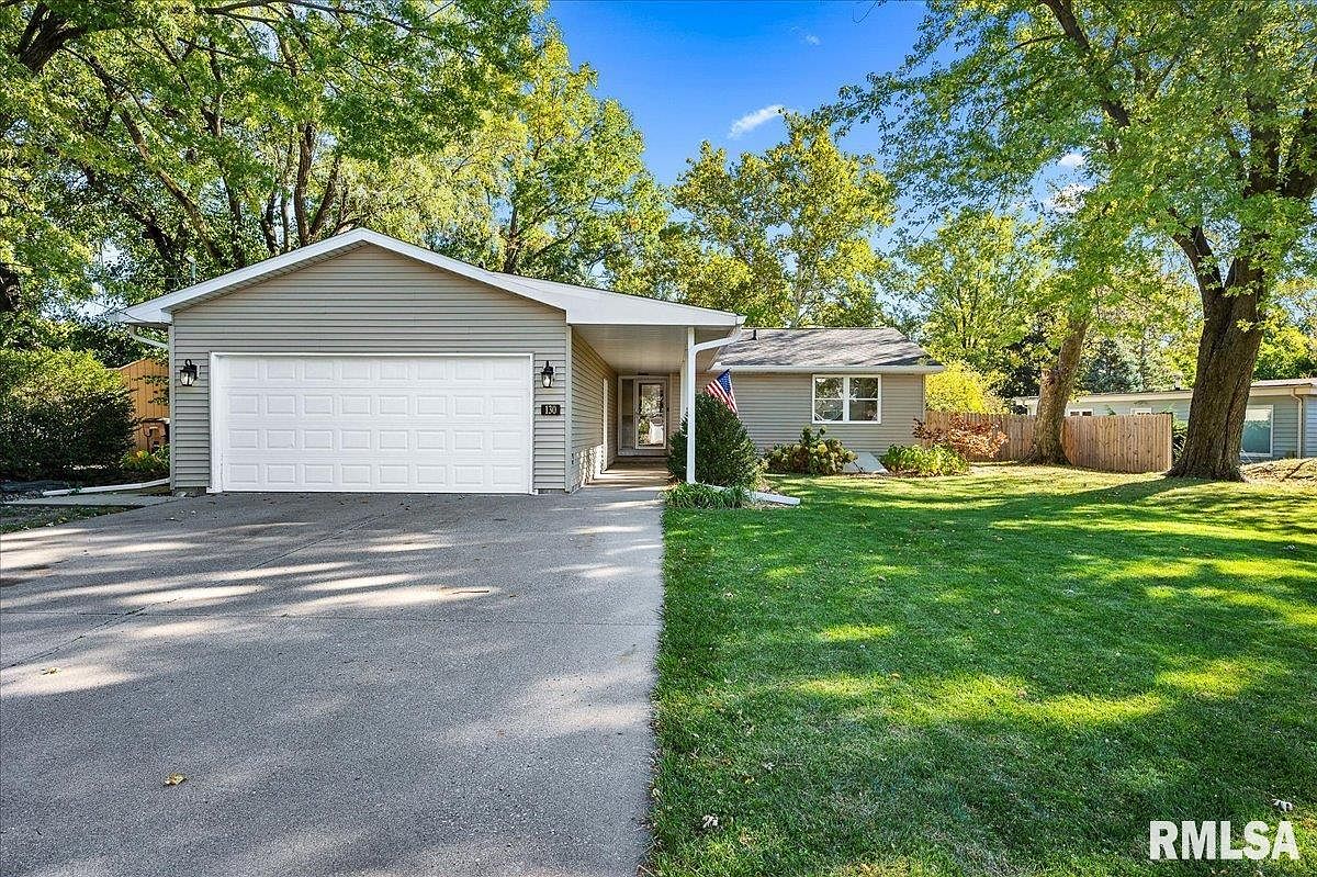 130 E High Point Rd, Peoria, IL 61614 | Zillow