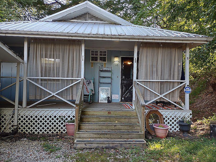 45 Lindy Hts, Bryson City, NC 28713 | Zillow