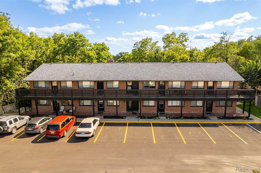 10612 Grand River Rd, Brighton, MI 48116 | Zillow