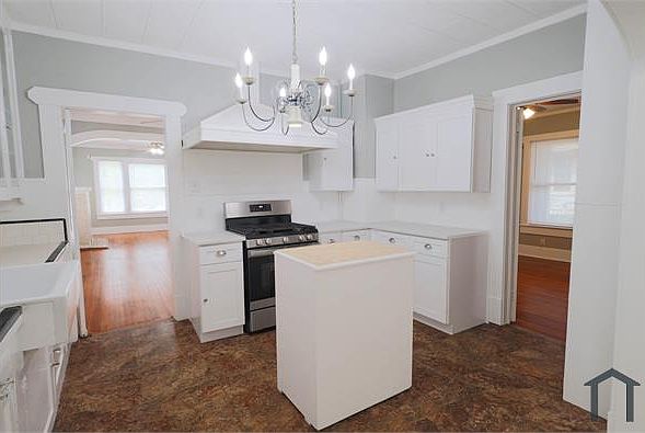 1026 Kayton Ave APT 1, San Antonio, TX 78210 | Zillow