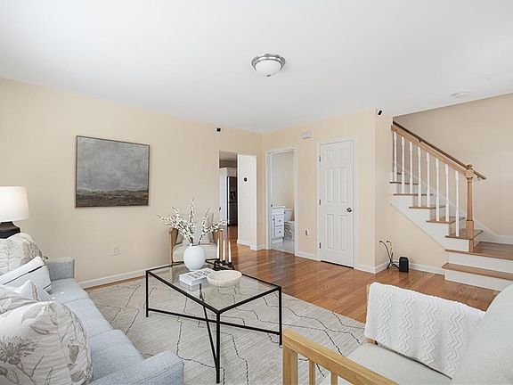 18 Cross St, East Providence, RI 02914 | Zillow