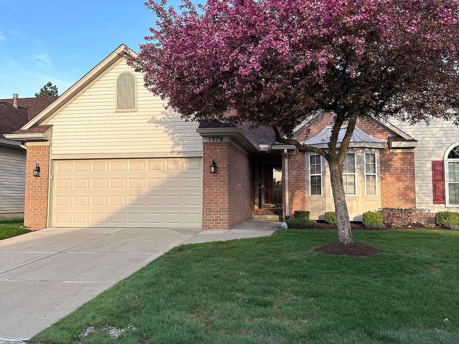 1976 Maplehurst Dr, Commerce Township, MI 48390 | Zillow