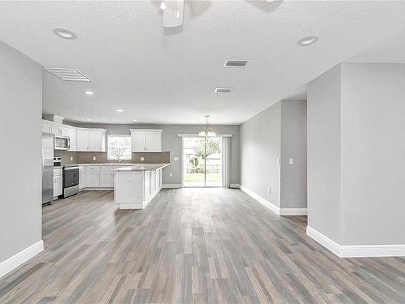 1318 NE 13th Ave, Ocala, FL 34470 | Zillow