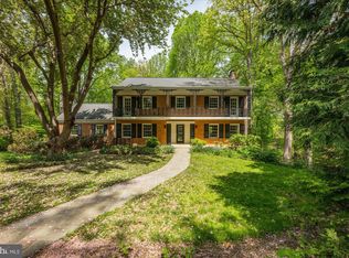 9201 Farnsworth Dr, Rockville, MD 20854 | MLS #MDMC2175064 | Zillow