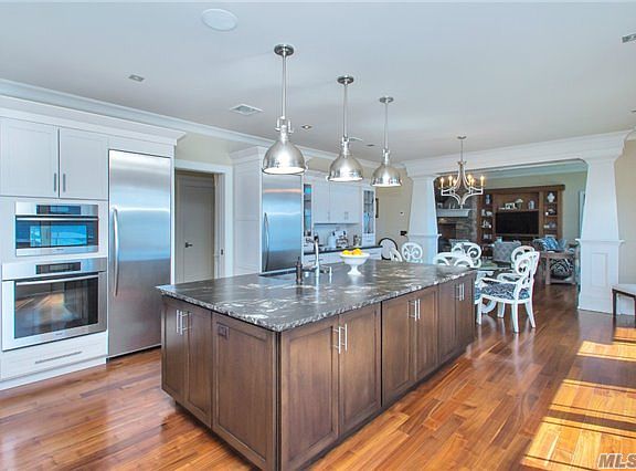 96 Lucinda Dr, Babylon, NY 11702 | Zillow