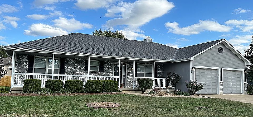 209 N Meghan Dr, Harrisonville, MO 64701 | Zillow