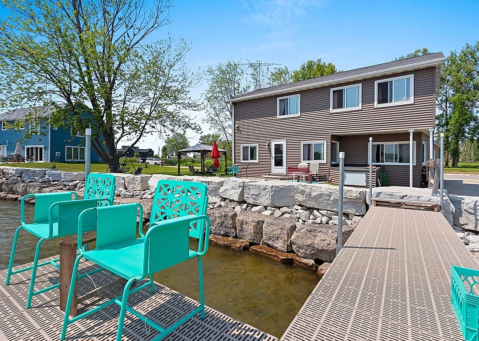 3904 Sand Bay Point Rd, Sturgeon Bay, WI 54235 | Zillow