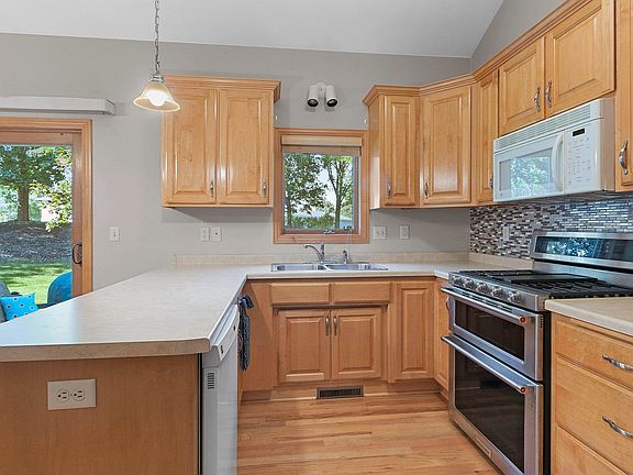 1652 Remington Ridge Way, De Pere, WI 54115 | MLS #50299027 | Zillow