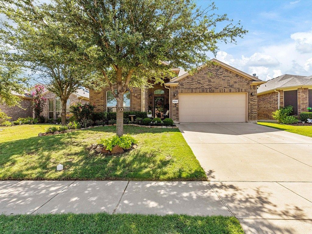 1044 Jodie Dr, Weatherford, TX 76087 | Zillow