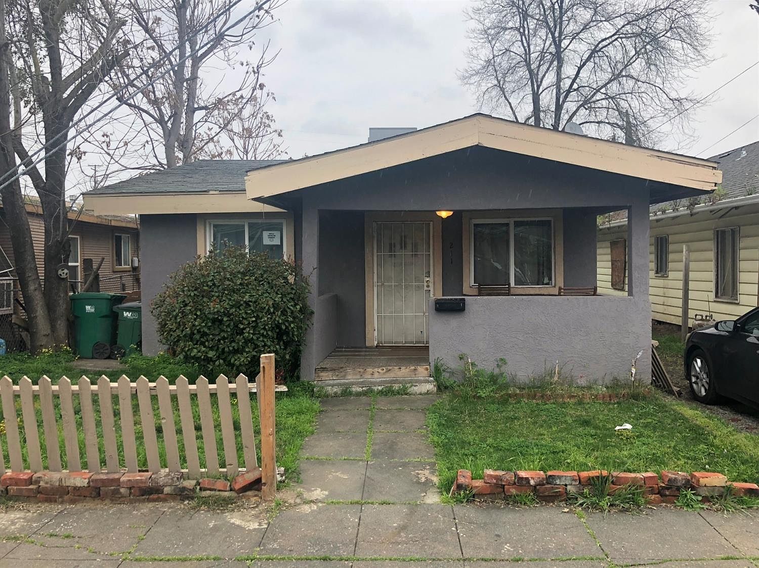211 E Clay St, Stockton, CA 95206 | Zillow