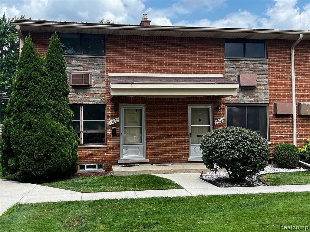 29228 Tessmer Ct, Madison Heights, MI 48071 | Zillow