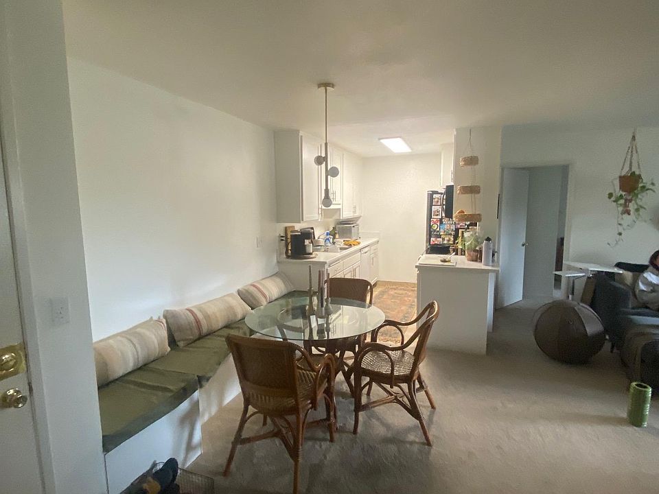 Stoneybrook Vills Condominiums - Long Beach, CA | Zillow