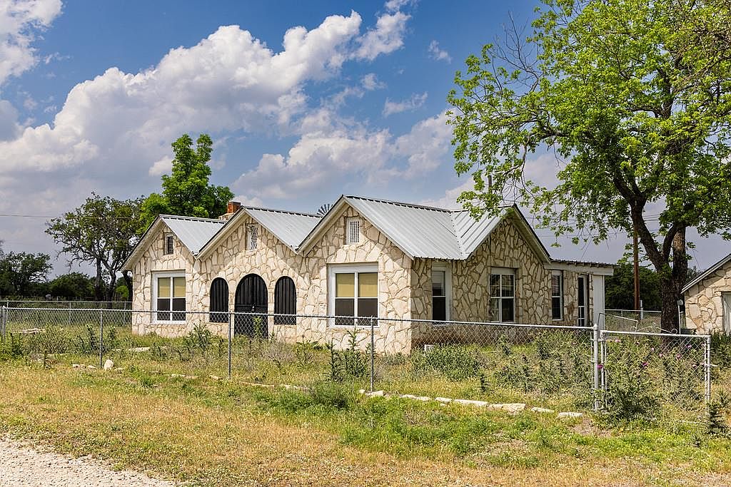 0 S County Rd #434, Harper, TX 78631 | MLS #91342 | Zillow