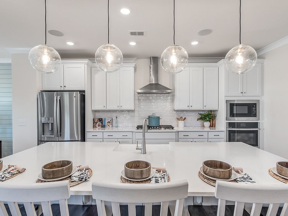 Hampton Ridge Townhomes by Eastwood Homes in Moseley VA | Zillow