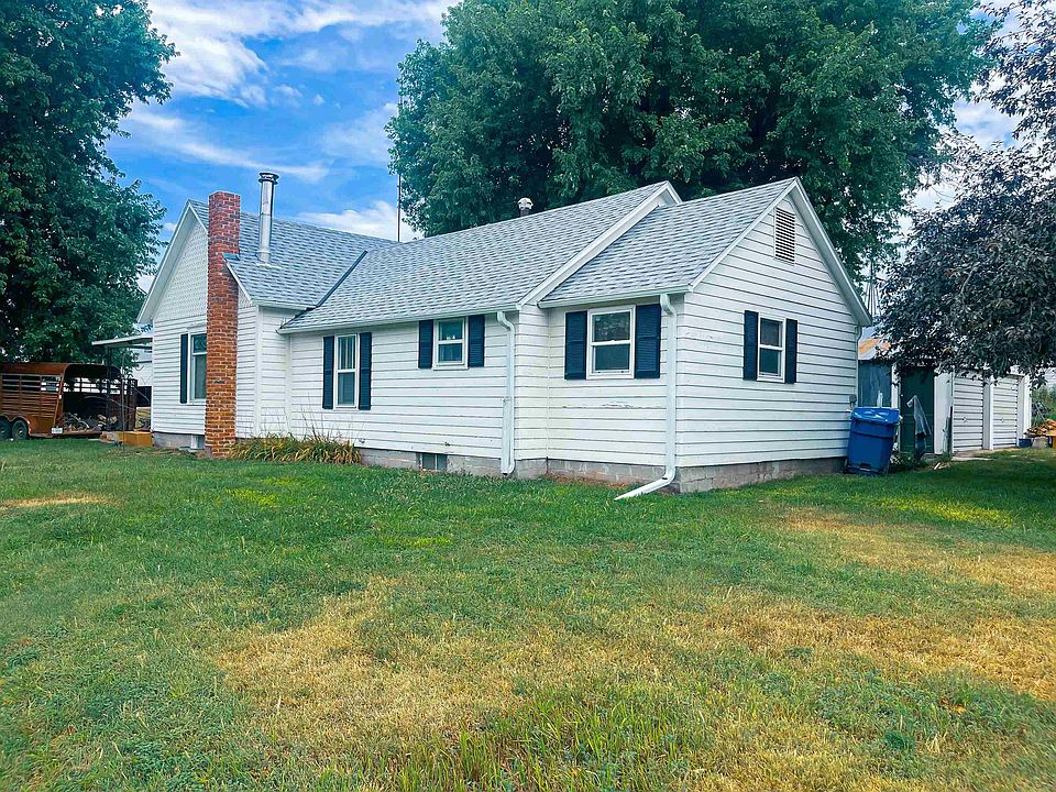 601 Main St, Naponee, NE 68960 | MLS #32948 | Zillow