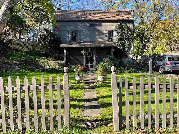 608 Main St, Saint Remy, NY 12401 | MLS #20221360 | Zillow