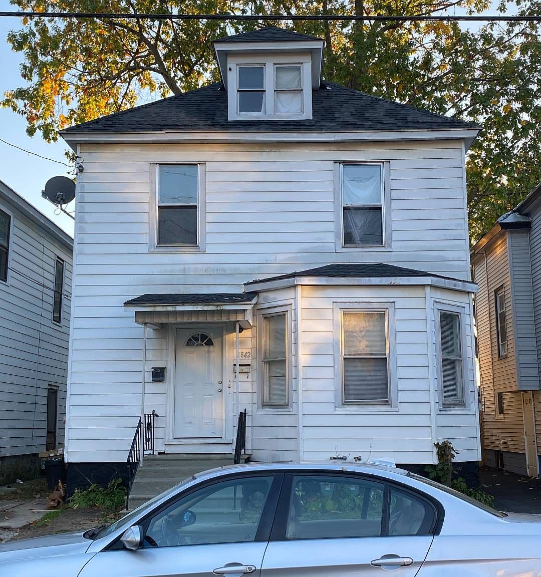 1842 Becker St, Schenectady, NY 12304 | Zillow