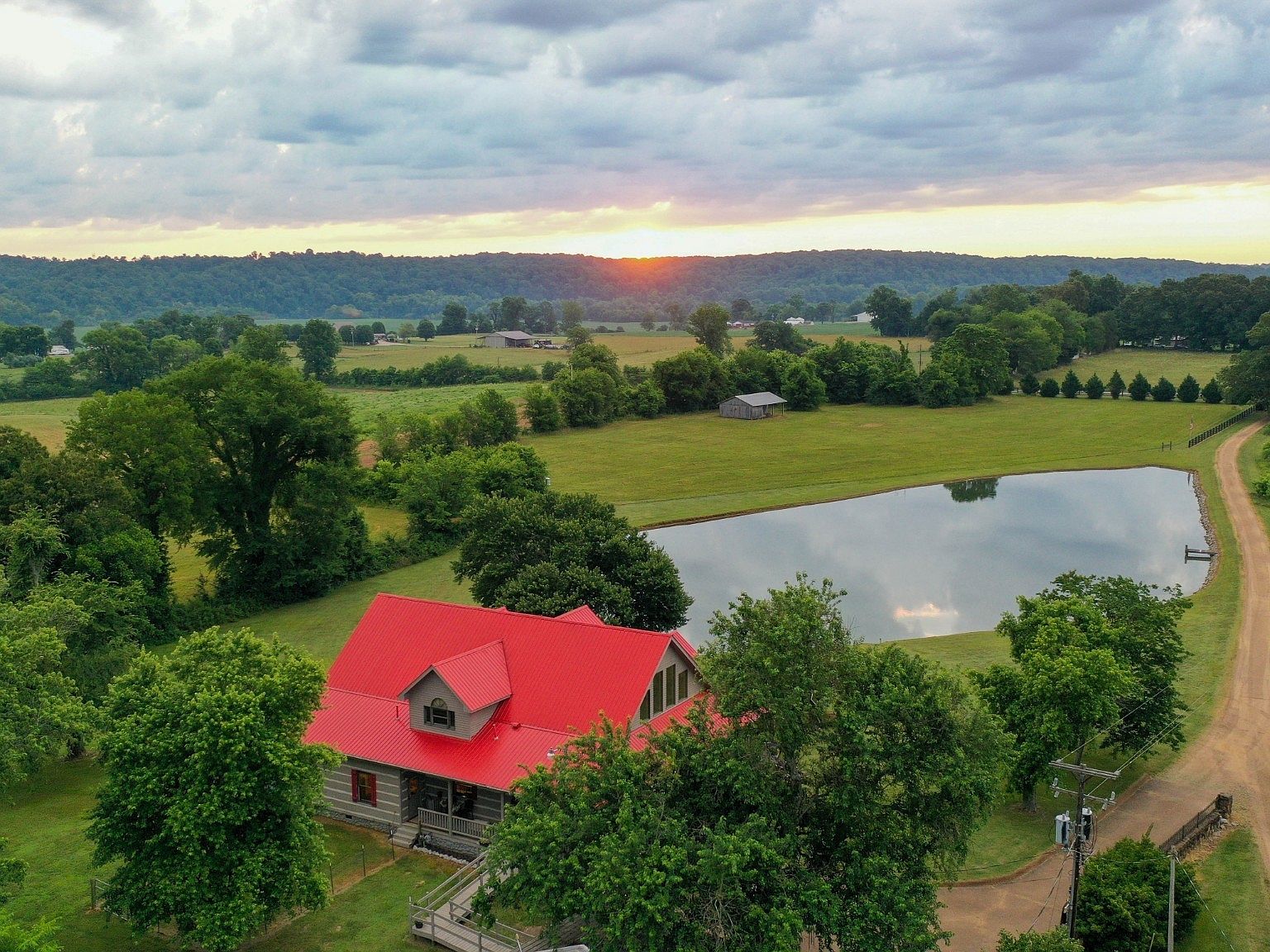 5533 Bakerville Rd, Waverly, TN 37185 | Zillow