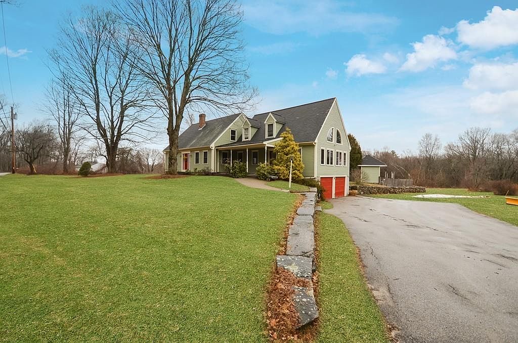 20 Perry St, Douglas, MA 01516 | Zillow
