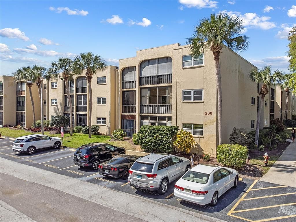 11485 Oakhurst Rd #207, Largo, FL 33774 | MLS #U8235031 | Zillow
