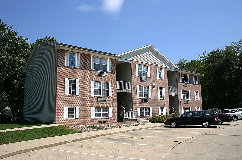 711 Kingsley St #8-B, Normal, IL 61761 | Zillow