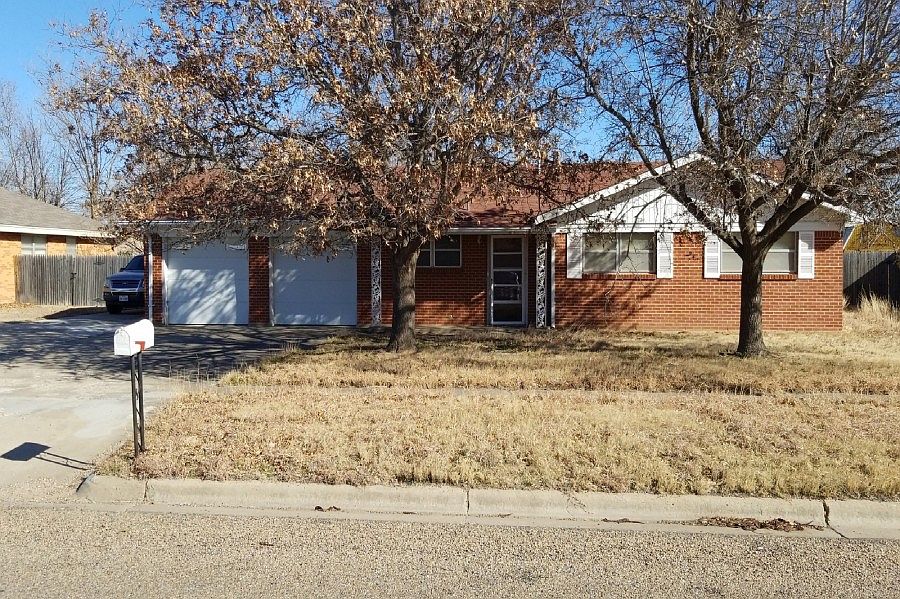 511 Phillips Dr, Dumas, TX 79029 | Zillow