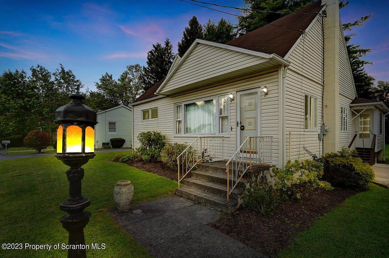 14 Spring Ln, Moscow, PA 18444 | MLS #23-3759 | Zillow