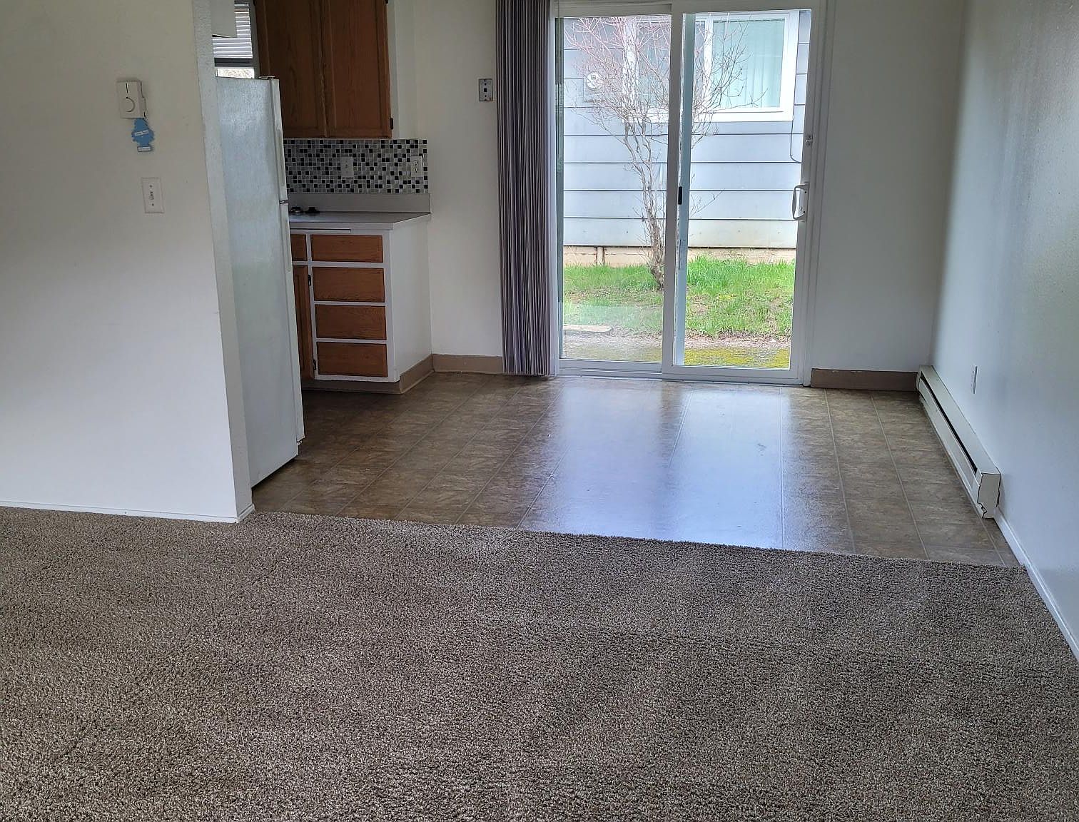 211 SE Uglow St APT 14, Dallas, OR 97338 | Zillow