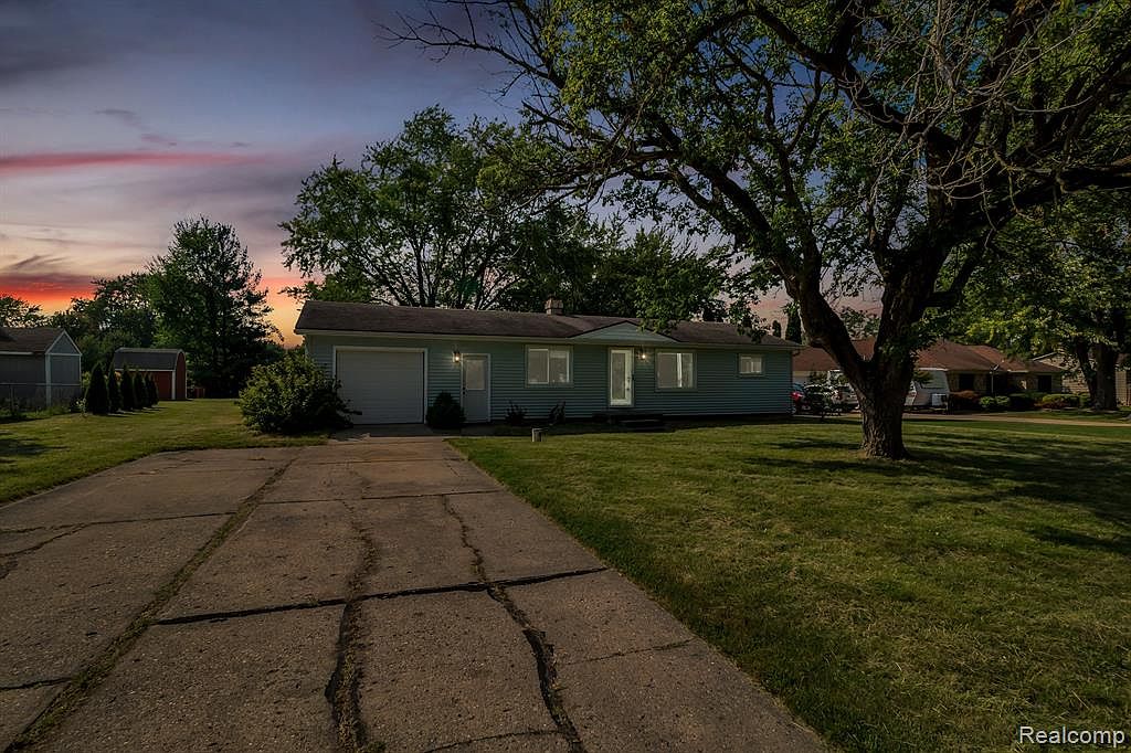 7100 Riegler St, Grand Blanc, MI 48439 | MLS #20230075306 | Zillow