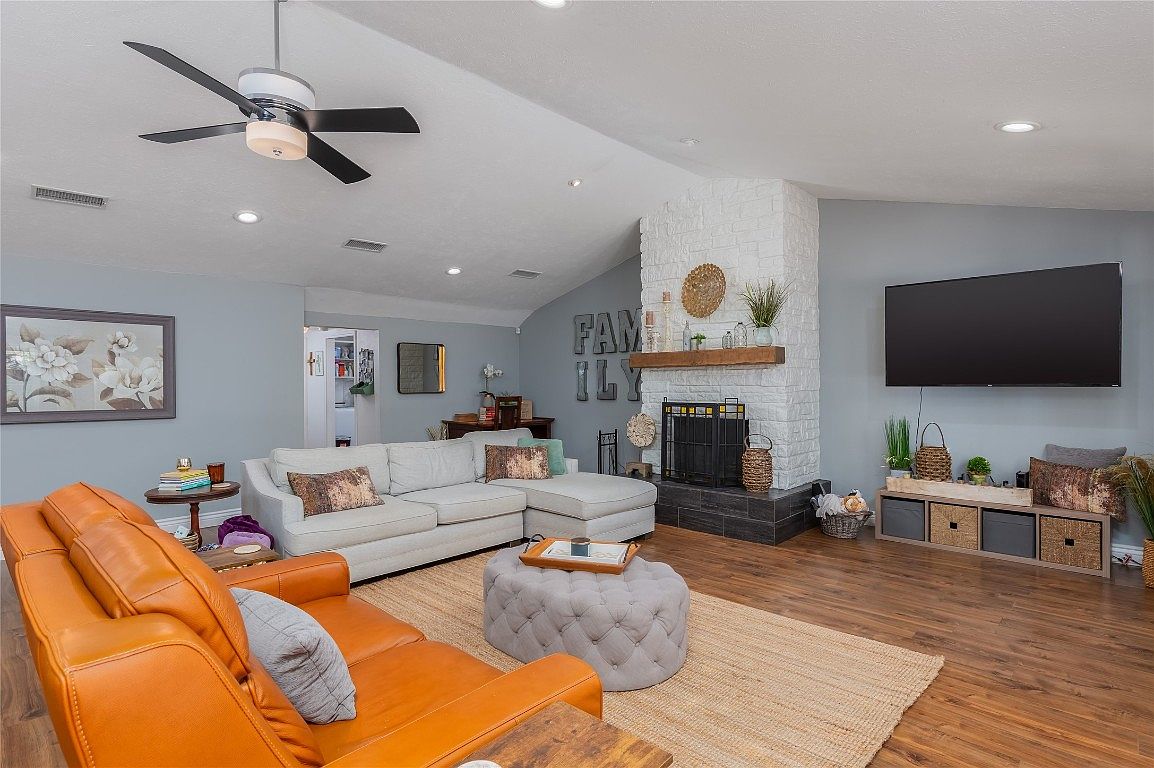 6164 Malvey Ct, Fort Worth, TX 76116 | MLS #20395048 | Zillow